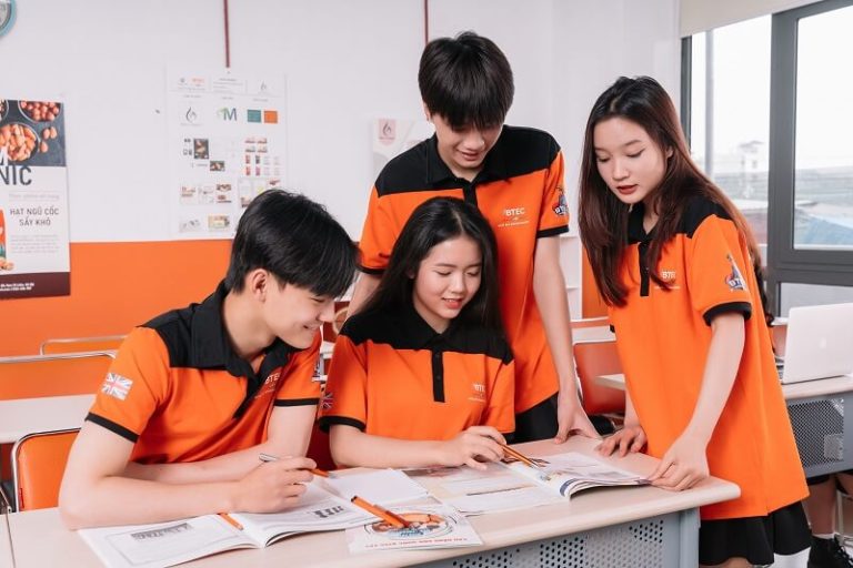 Khối D09 gồm những môn nào? học trường nào, làm ngành gì?